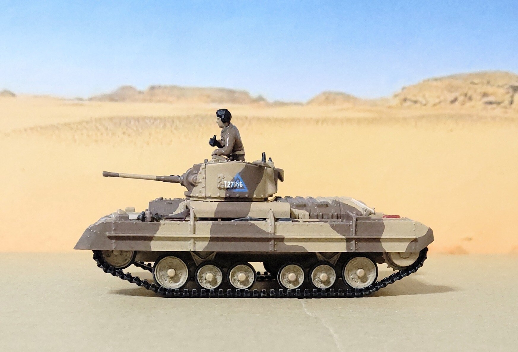ターボ5号: "ルビコンモデル 1/56 バレンタインMk.II 完成 イギリス陸軍 第23機甲師団 第50王…" - Pawoo - 創作 ...